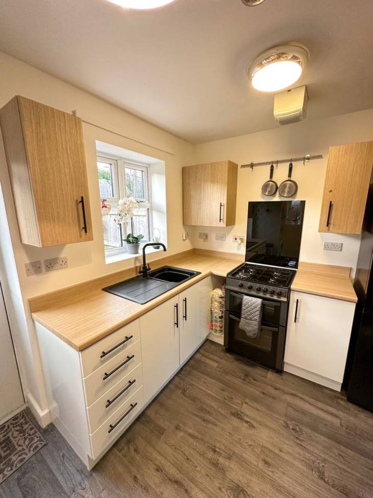 Kitchen Worktop Wrap | Distinction Wrapping